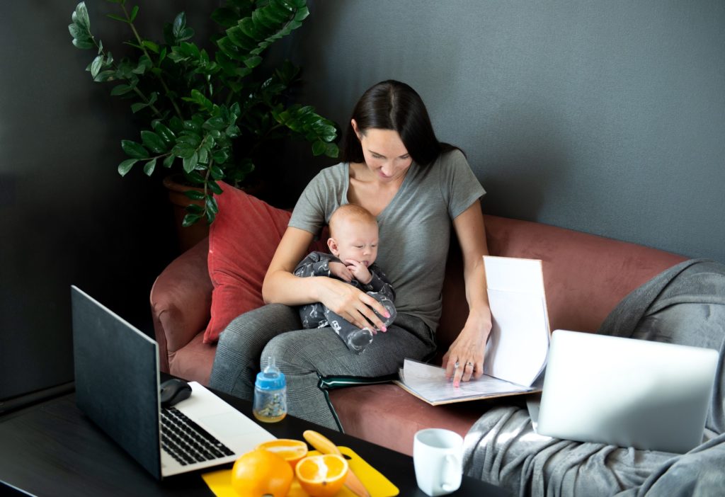 Tips for Joining the Workforce as a New Mom – Layout Scene